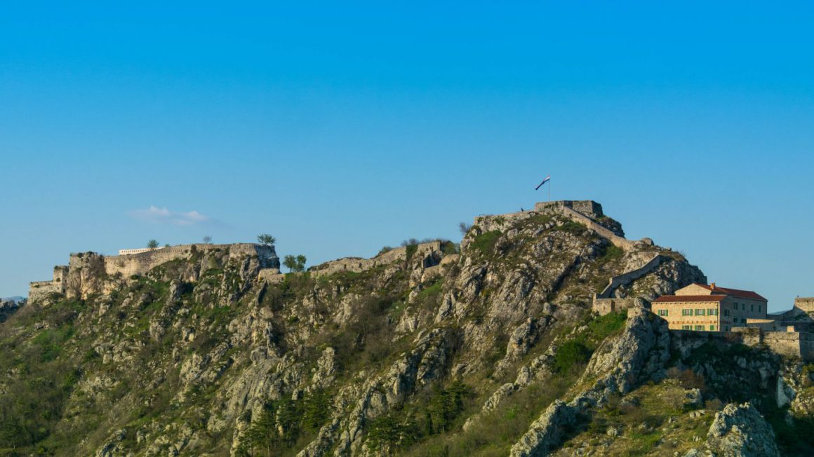 Naslovna - Grad Knin