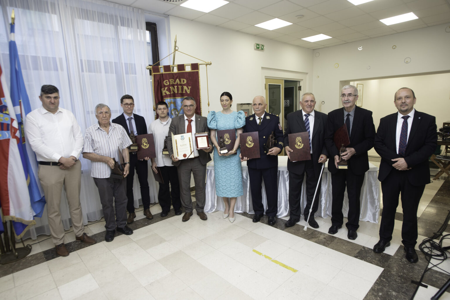 Naslovna - Grad Knin